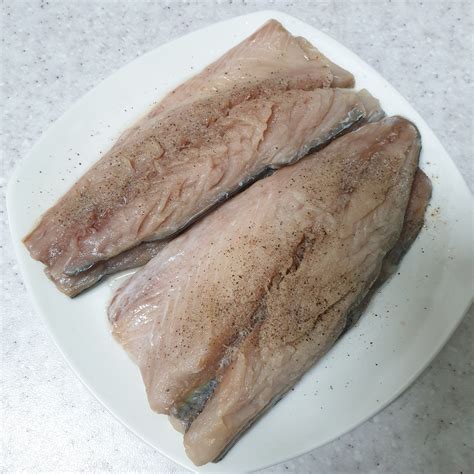 노릇하고 바삭한 고등어 구이 비린내 없이 맛있게 먹는법