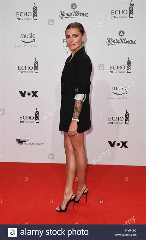 Actress Sophia Thomalla Fotos Und Bildmaterial In Hoher Auflösung