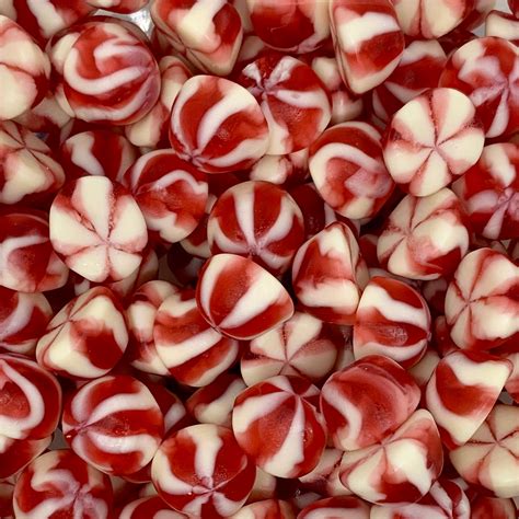 Strawberry Twist Kisses The Gourmet Sweet Company