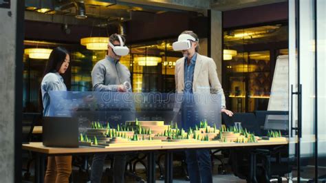 Male Architect Presents Project Of City In Virtual Reality Stock