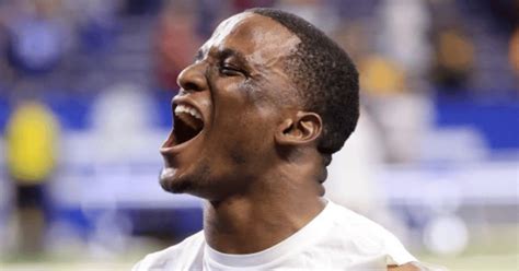 Watch Jeremy Reaves Has Emotional Reaction To News Of Pro Bowl