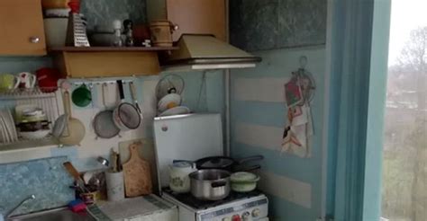 Du Sitzt Den Ganzen Tag Zu Hause Und Tust Nichts Nach Diesen Worten