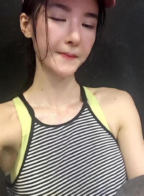 娛樂圈除了袁珊珊仍有女星為馬甲線整日泡在健身房 每日頭條