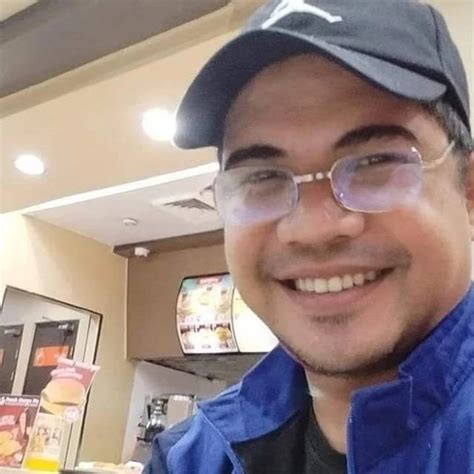 Daniel John Ramiro Djramiro27 • Threads Say More