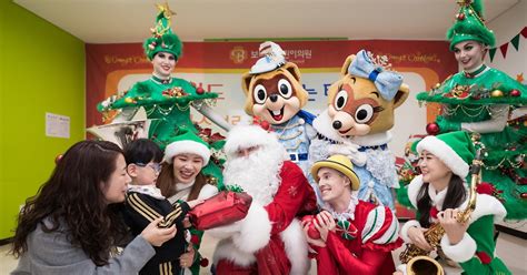 로티 로리가 크리스마스 선물을 가져왔어요