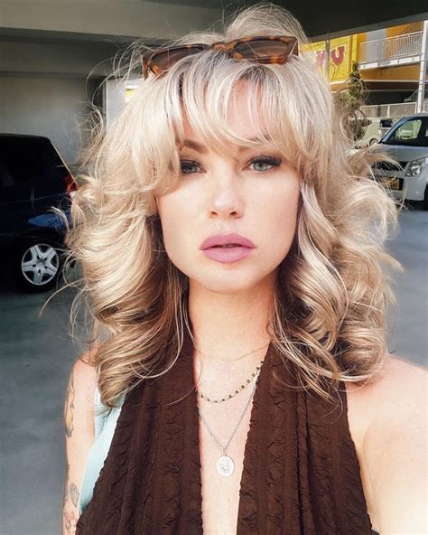 22 Super Wispy Bangs That Are Hollywood S Haircut Of Choice