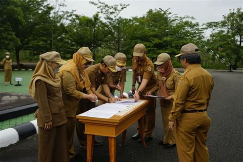 Perjanjian Kinerja Dan Pakta Integritas Bappeda Provinsi Kalimantan