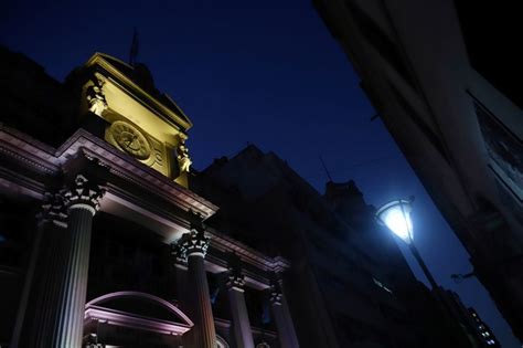Cu Les Son Las Operaciones Que Se Comen El Saldo Comercial Positivo Y Que El Gobierno Busca