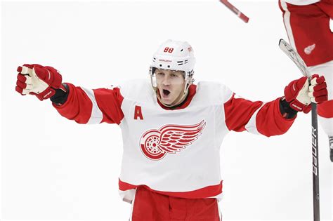 Reports Former Blackhawk Patrick Kane Staying With Detroit The