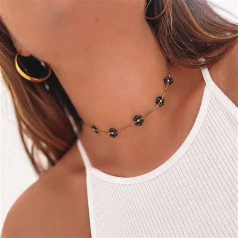 Naszyjnik Choker Ze Stali Chirurgicznej Czarne Kwiatki Koraliki