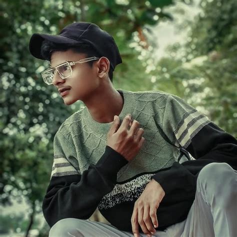 🔥💘⇨₸𝑎𝗻𝚟𝑒𝑒𝒓☆☔️👑 Mr Tanveer 07 0 On Threads