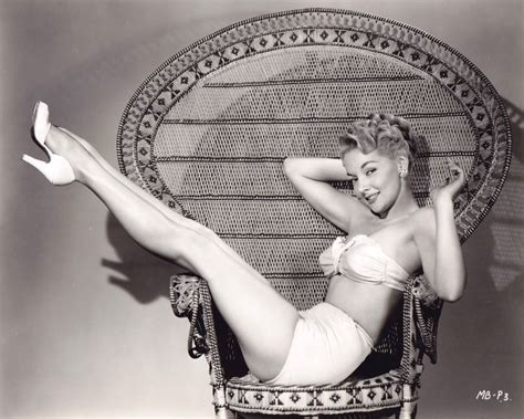 Classic Femme Fatale Of B Movie Glamorous Photos Of Mari Blanchard In