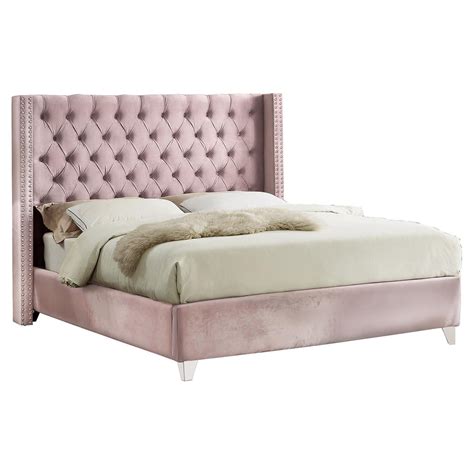 Meridian Furniture Aiden Pink Velvet Upholstered Tufted Full Bed With