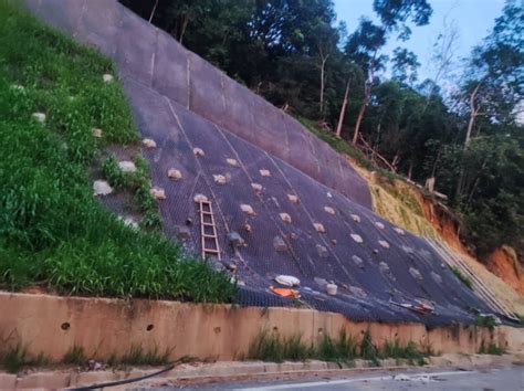 Cadangan Membaikpulih Struktur Cerun Runtuh Serta Kerja Kerja Berkaitan