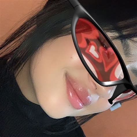 L Wtf Leeees • Threads Say More