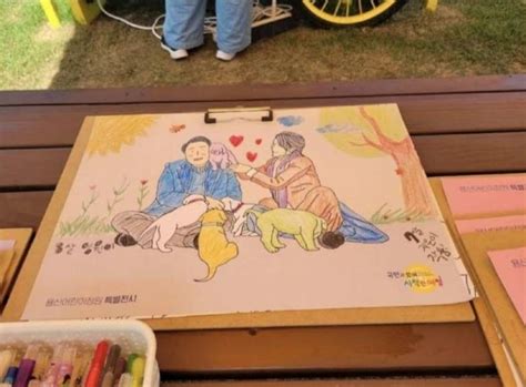 여기 북한인가요 용산어린이정원서 나눠준 尹 부부 색칠놀이 Snsfeed 제휴콘텐츠 제공 실시간 핫이슈