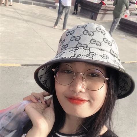 ធារ៉ាលក់សម្លៀកបំពាក់បុរសនារី Online Shop Kompong Speu