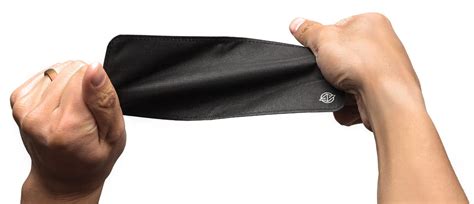 The Airo Collective Stealth Boost Wallet Is Insanely Slim