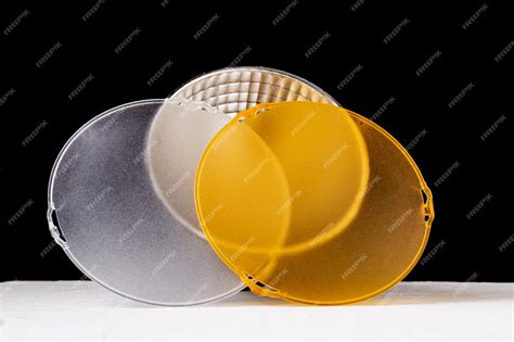 Premium Photo Standard Reflector With Matt White And Yellow Diffuser