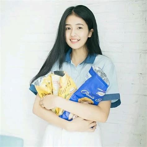 10位陸劇95花青澀舊照白鹿趙露思從小美到大楊超越肉肉舊照很驚人宋祖兒是真美 BEAUTY美人圈