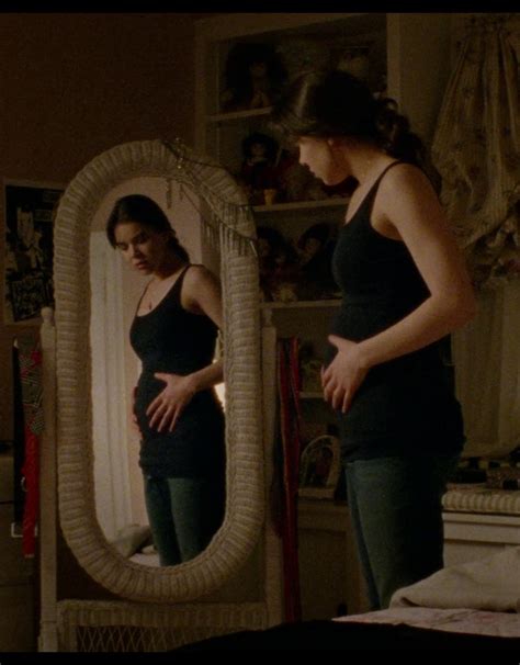 Famousbelly🇮🇱 On Twitter Hailee Steinfeld With A Cute Pregnant Belly Mayternity Day 2