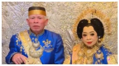 Usia 50 Tahun Baru Ketemu Jodoh Pasangan Kakek Dan Nenek Masih Perjaka