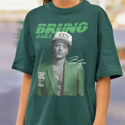 Camiseta Básica Bruno Mars Sex And Love Issue Saoko
