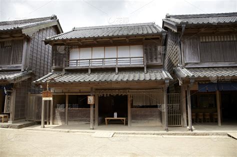 日本房屋古老的水平画幅建筑木制无人瓷砖建筑结构城镇