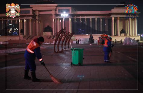 Талбайн жагсаал тарж хот тохижилтын ажилчид үлдэв