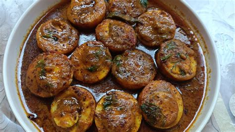 অনেকদিন পরে সহজ ডিমের রেসিপি নিয়ে আসলাম আপনাদের মাঝে ভিডিওটা দেখুন ভালো লাগবে। Youtube