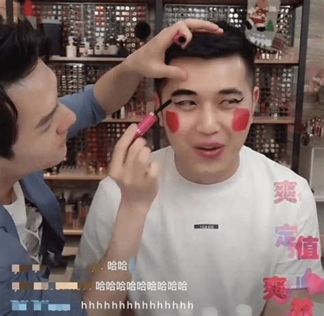 李佳琦小助理付鹏近况曝光，淡出圈子回归生活，懂了为何分道扬镳腾讯新闻