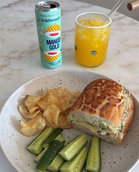 Sandwich Meal Lunch From Grocery Store Meal Inspo Meal Ideas