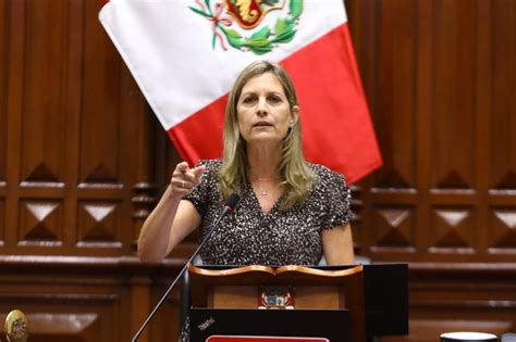María del Carmen Alva Estamos en una coyuntura política muy difícil El país está paralizado