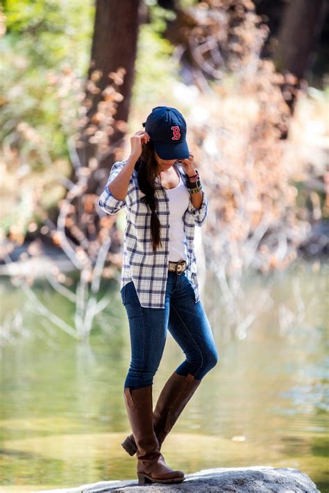 How To Wear Knee High Boots Style Tips And 13 Outfit Ideas