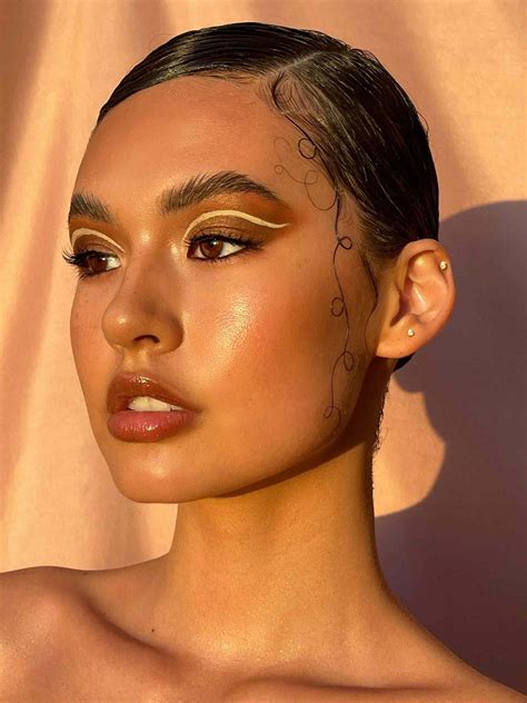 Natural Thick Eyebrow Shapes