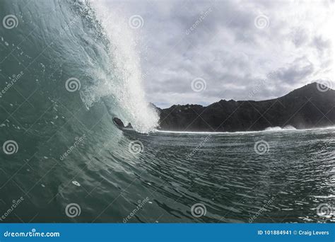 Perfect Wave stock image. Image of boardsport, pitches - 101884941