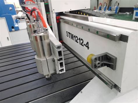 מכונת עיבוד עץ Cnc מרובה ציר עם 4 ראשים Stylecnc