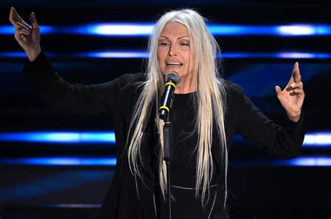 Anna Oxa 20 Canzoni Più Famose Ilmegliodituttoit
