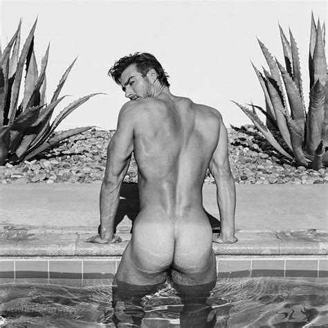 Justin Clynes Photo 12