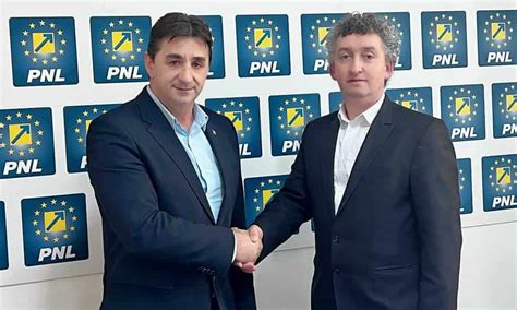 Primarul comunei Cricău Florin Todericiu a trecut de facto la PNL de