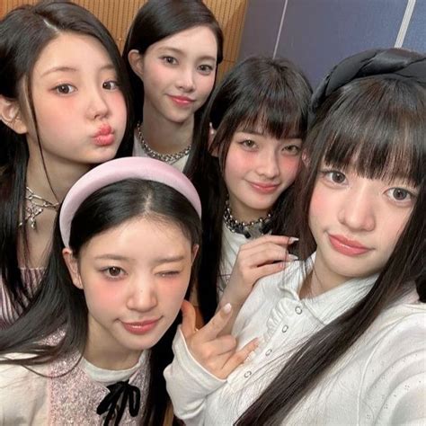 Illit Icon Korean Girl Groups Kpop Entertainment Girl Group