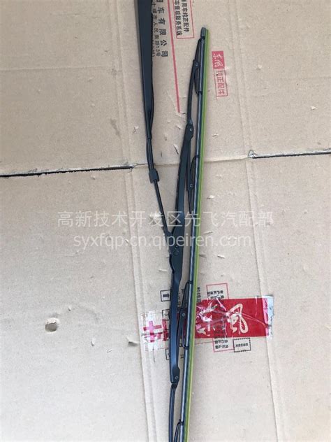 东风天龙旗舰雨刮臂及片5205011 C61005205011 C6100图片高清大图 汽配人网