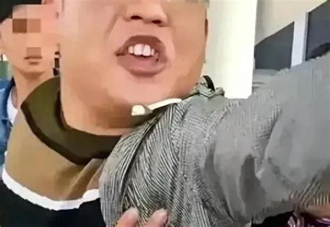 高铁互殴，打人者是校长，丈夫是科长，这件事5万摆不平 知乎