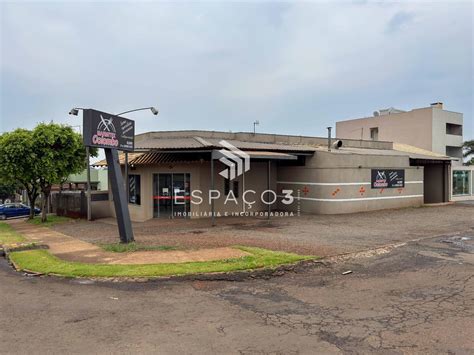 Oportunidade para investidores terreno de esquina m e imóveis alugados Espaço