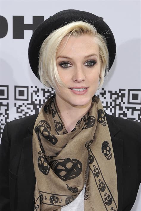 Ashlee Simpson Pictures Ashlee Simpson At The Rock Republic For Kohls Fashion Show On