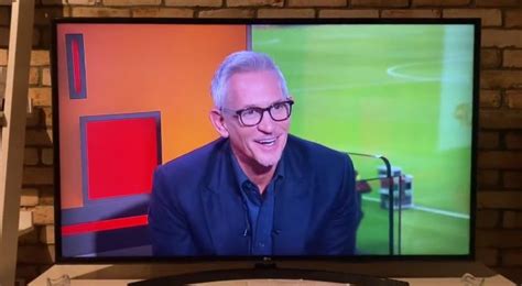 Video Lineker Struggling Not To Laugh As Bizarre Noises Heard
