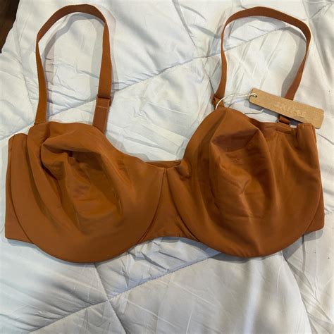 Skims Smoothing Intimates Bra Becomes A Strapless Depop
