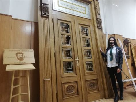 Задължителният изпит по професия може да е със защита на дипломен