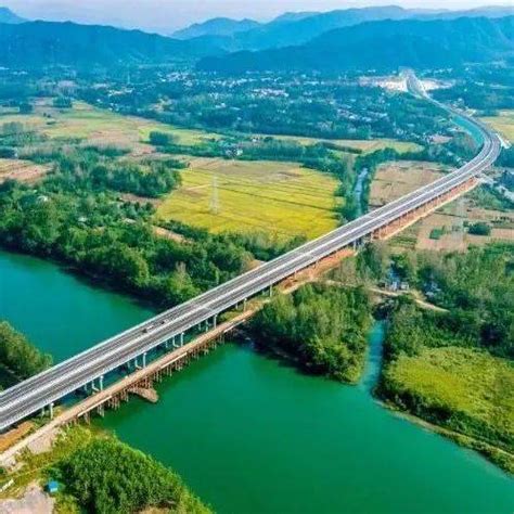 刚刚池祁高速池州至石台段建成通车 高速公路
