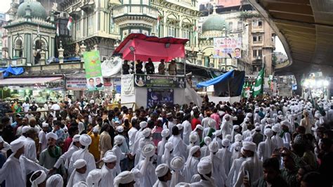 In Photos People Celebrate Eid E Milad Un Nabi In Mumbai